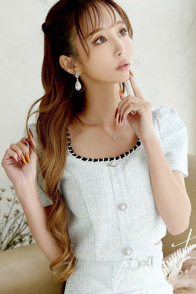 トレンド感たっぷり🐰 ️ドーリーセットアップドレス🍓🤍 | Rew-You(リューユ/Ryuyu)ブログ